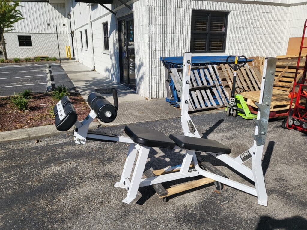 Hammer Strength Decline Bench Press - ReFit Nation