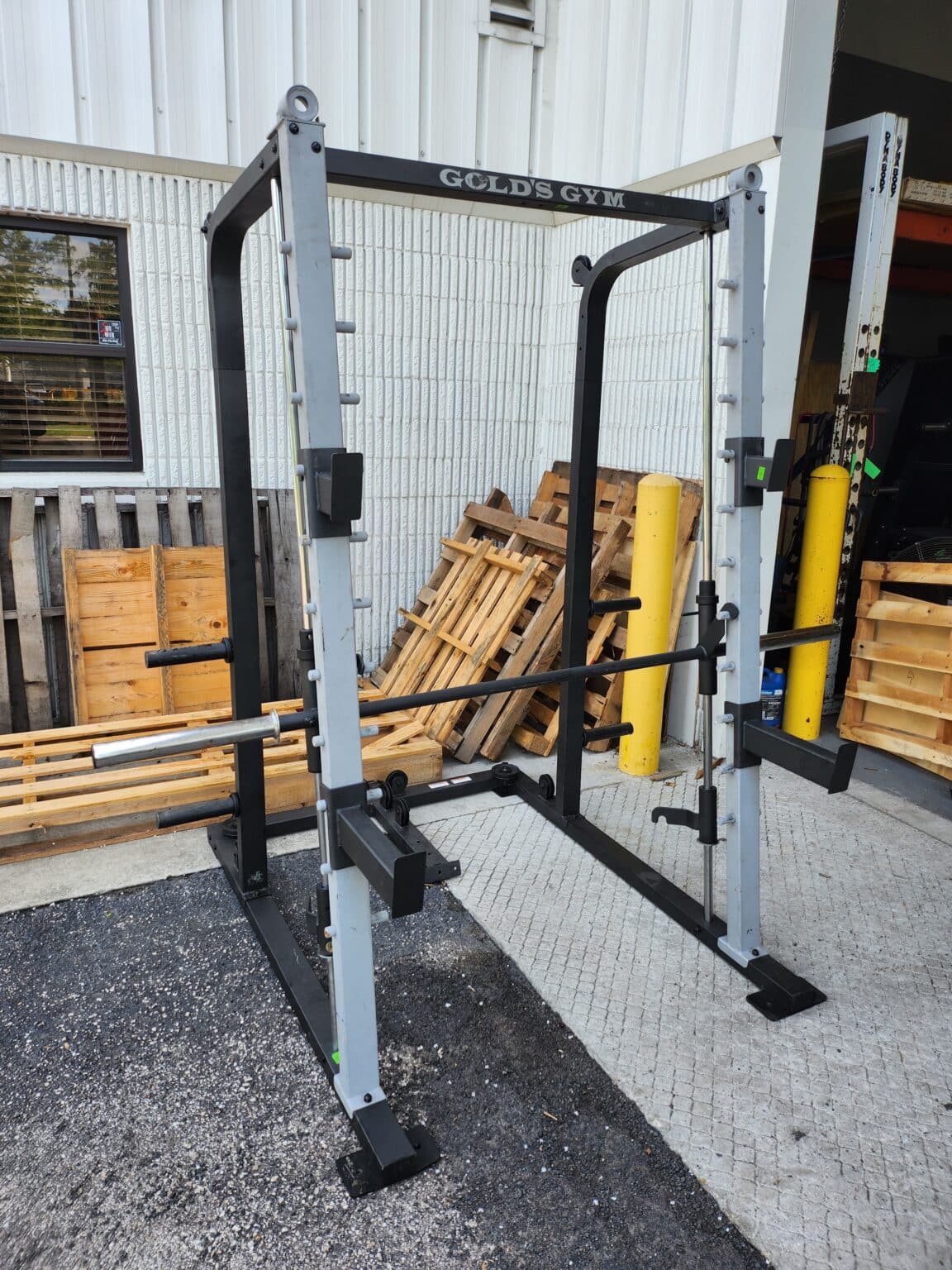 Golds Gym Smith Machine Half Rack - ReFit Nation
