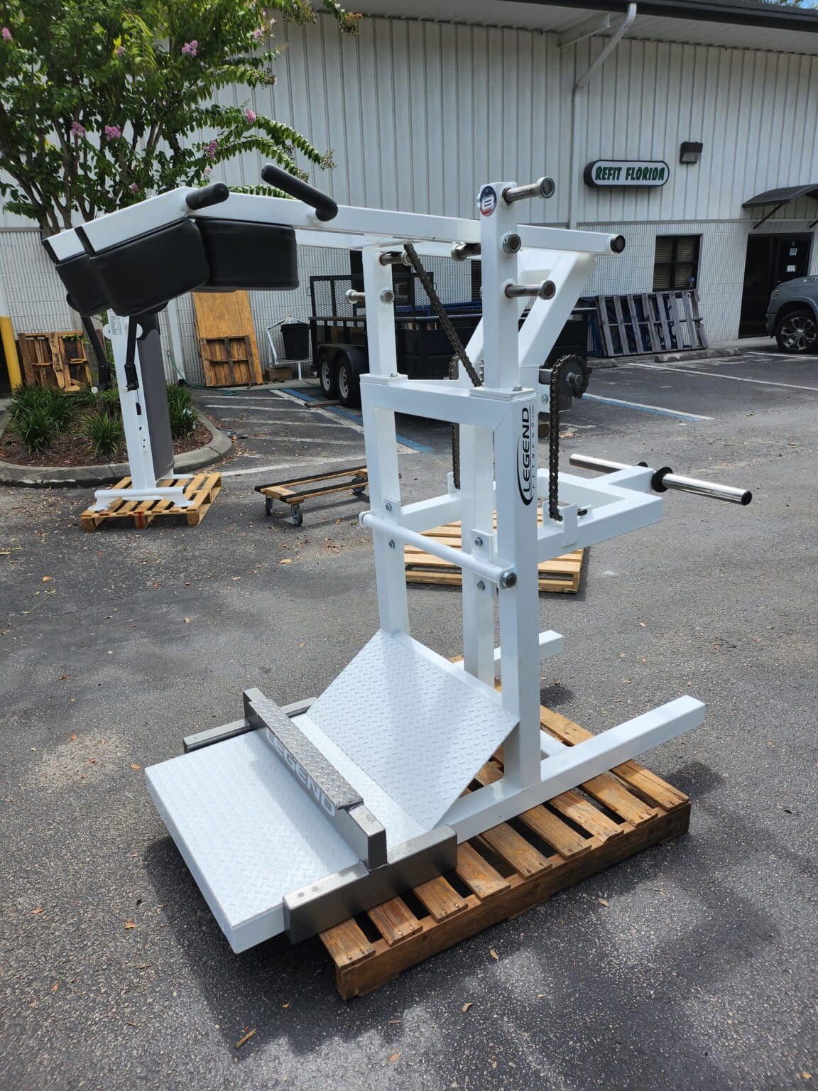 Legend Fitness Squat Machine w/ Calf Blaster - ReFit Nation