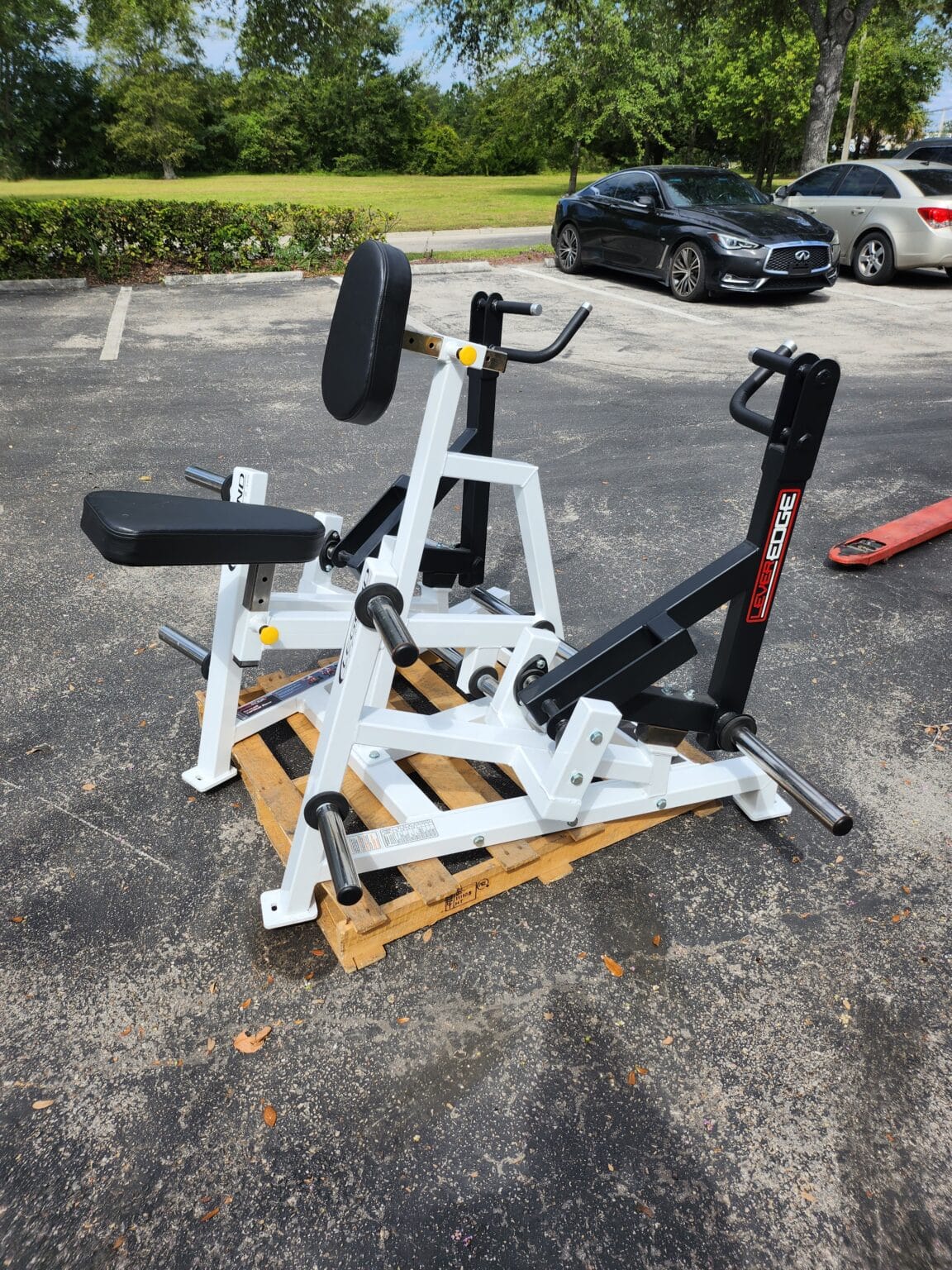 LeverEDGE Fitness Unilateral Converging Seated Vertical Row - ReFit Nation